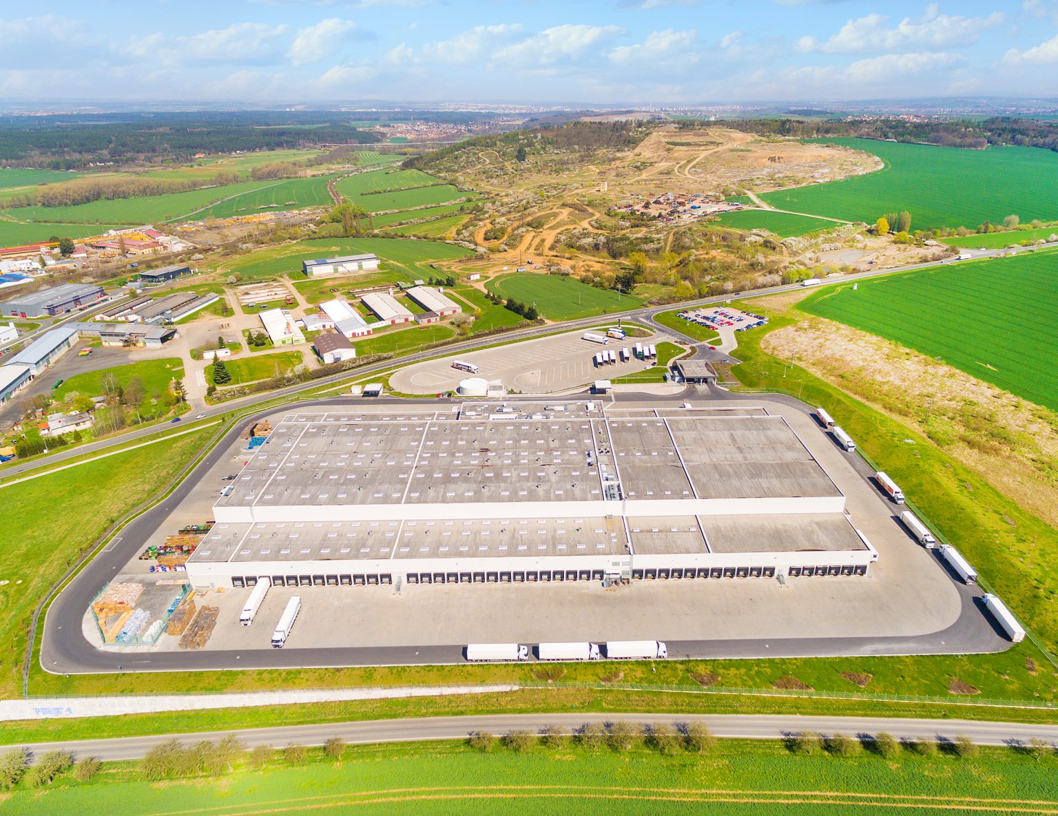 9 Tips to Load and Unload Heavy Cargo Easily and/or Affordably